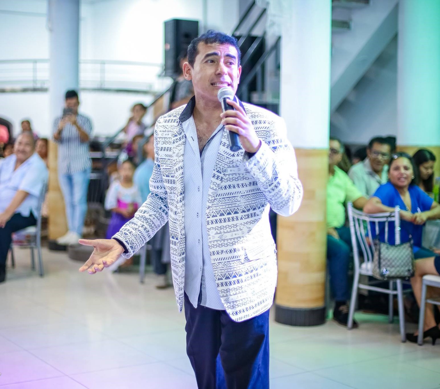 Jorge Luis Jasso en la Gran Final de “Afro Perú 2024” en Makao Resto ...